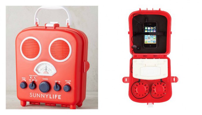 ENJOY SUMMER WITH THIS BEACH PORTABLE SPEAKER